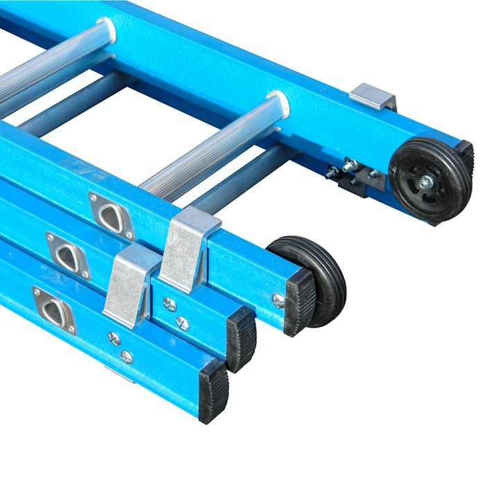 Lyte Fibreglass Triple Extension Ladders