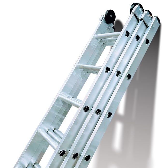 Heavy Duty Triple Extension Ladders | Free Delivery